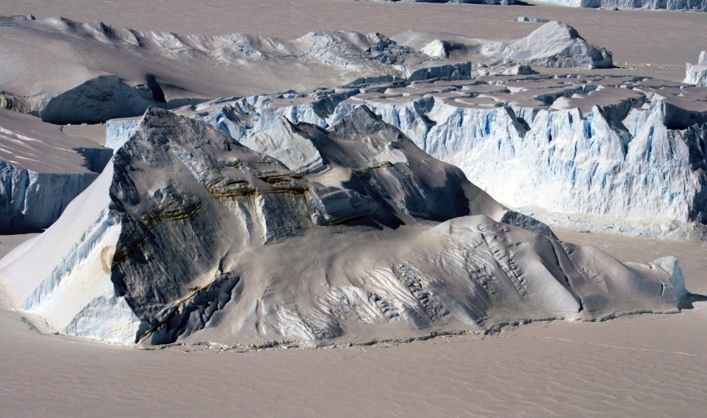 New study of Antarctic landfast ice charts dramatic crash - AAPP